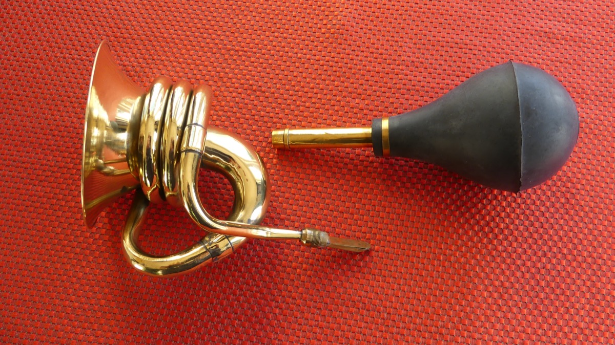 More Horn Photos! - SqueezeHorns.com